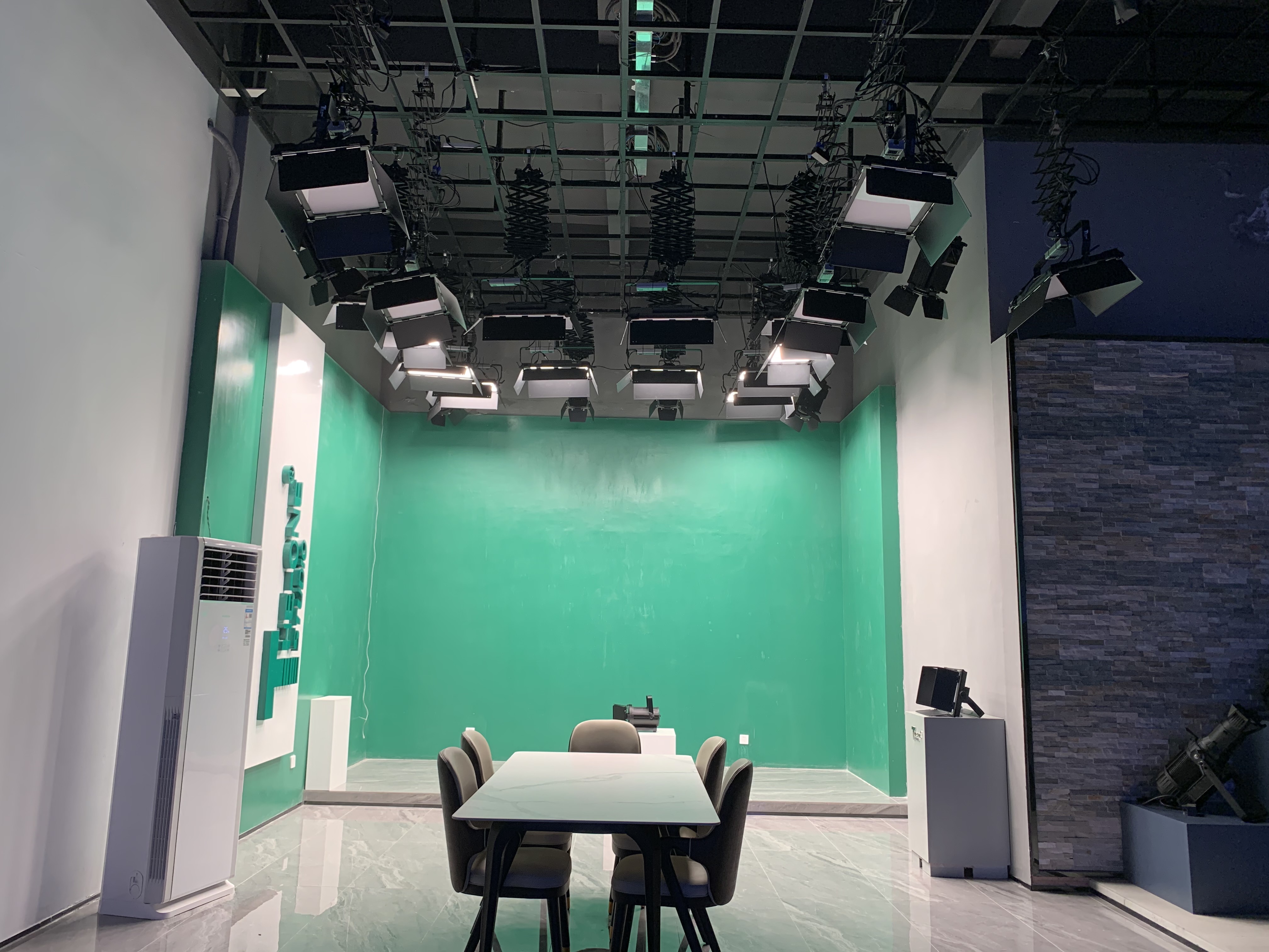 Project - THE ONE STUDIO